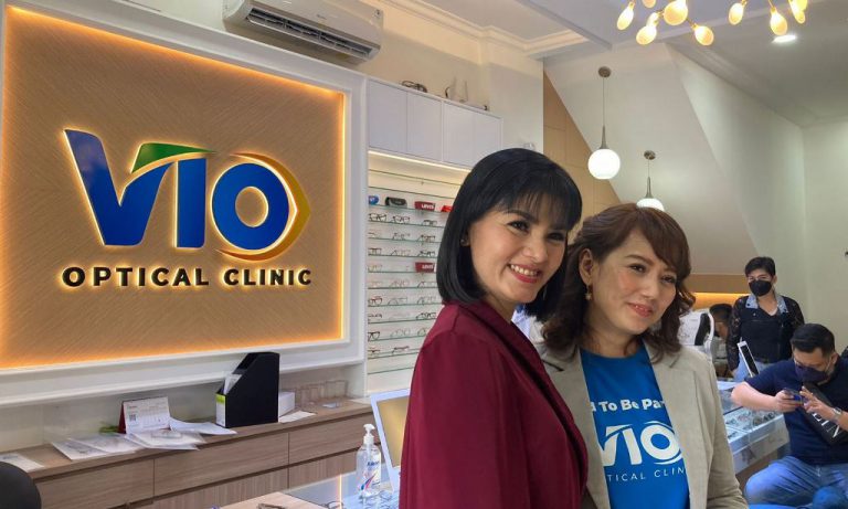 Grand Opening VIO Optical Clinic Bandung Bagi-Bagi Pemeriksaan Mata ...