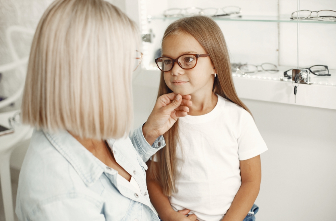 Pentingnya Alat Bantu Low Vision bagi Anak-Anak dengan Gangguan ...