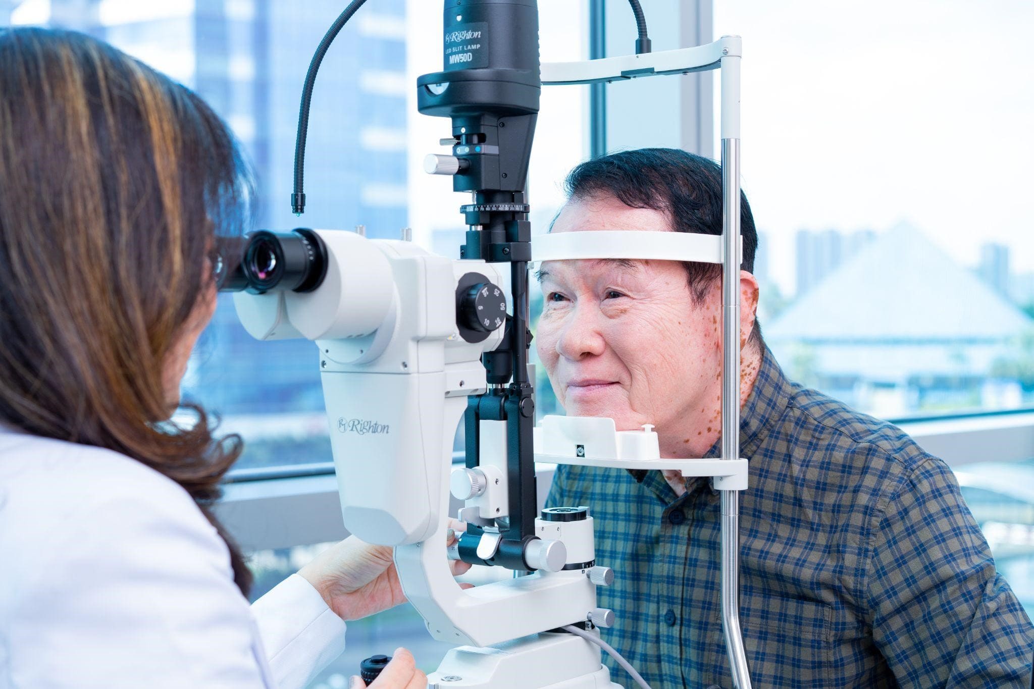 Wajib Tahu! Jangan Tinggalkan Pemeriksaan Mata Tahunan Meski Mata ...