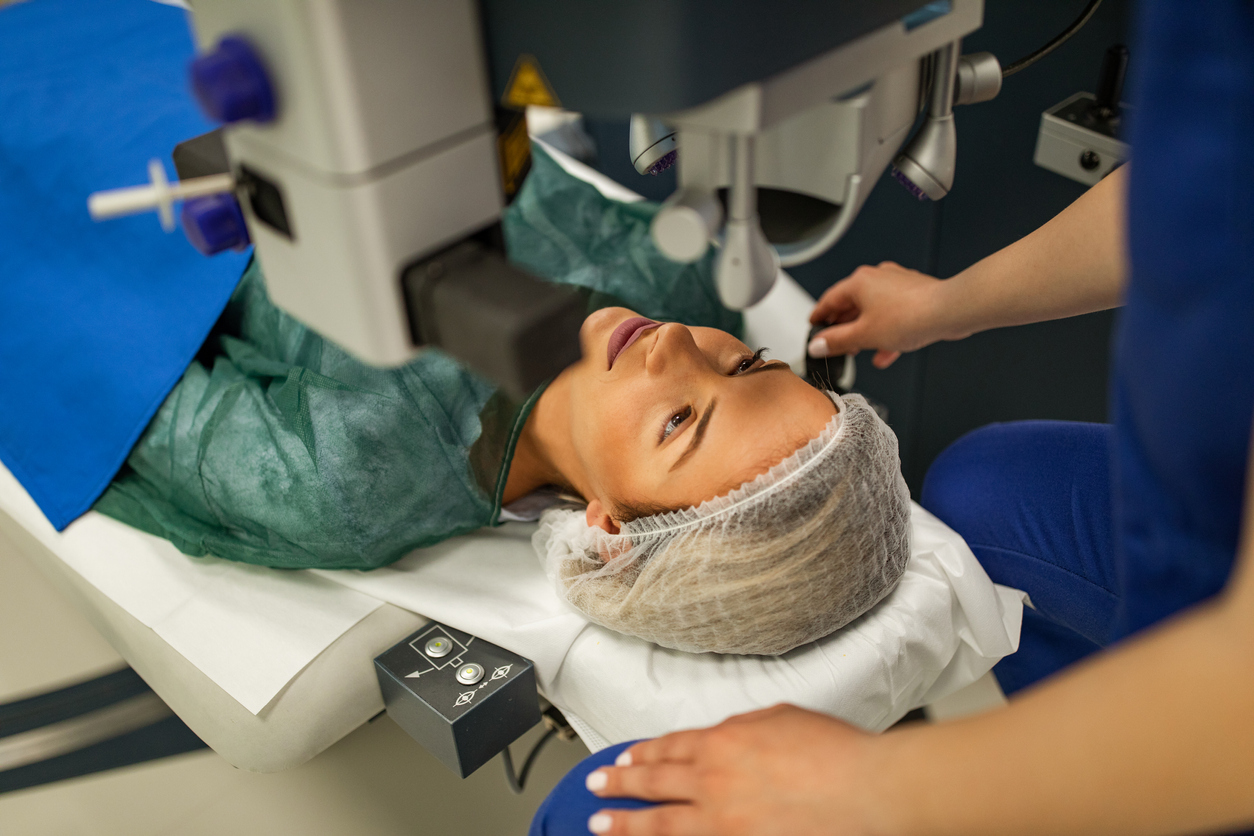 Ingin Sembuh Mata Minus Instan dengan LASIK? Wajib Pahami Risiko ...