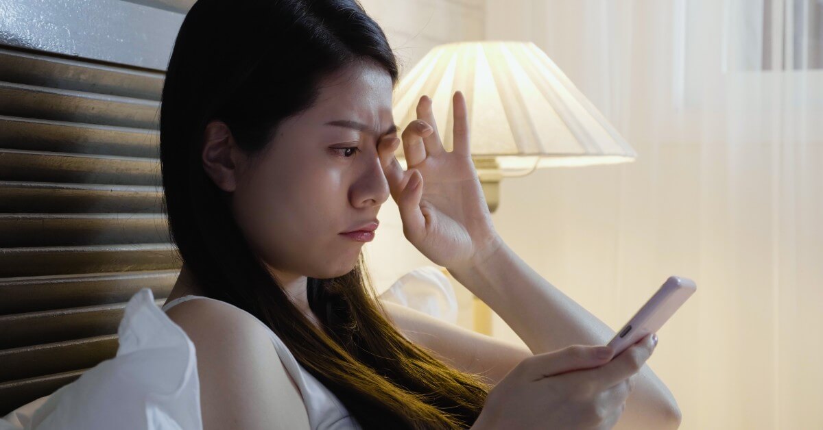 Jangan Sepelekan! Mengucek Mata Bisa Berujung Keratokonus dan Merusak ...